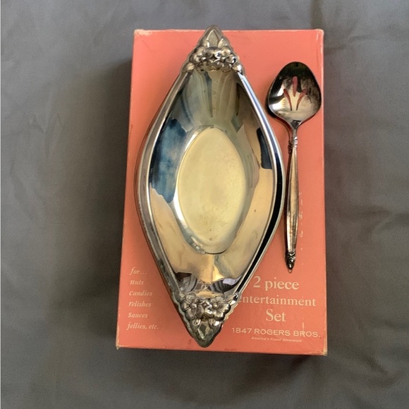 Dining | Vintage 1847 Rodgers Bros Serving Entertainment Set | Poshmark